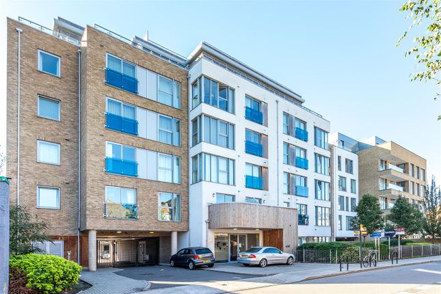 Gooch House, Glenthorne Road, Hammersmith, London W6, 2 bedroom flat ...