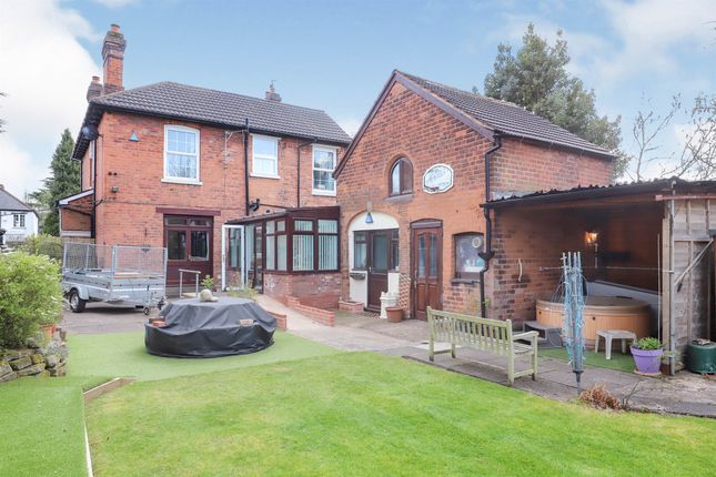 5 Bedroom Homes for Sale in Wolverhampton - Primelocation