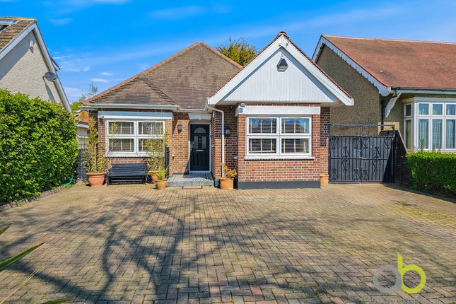 Lodge Lane, Grays RM16, 3 bedroom detached bungalow for sale - 64467517 ...