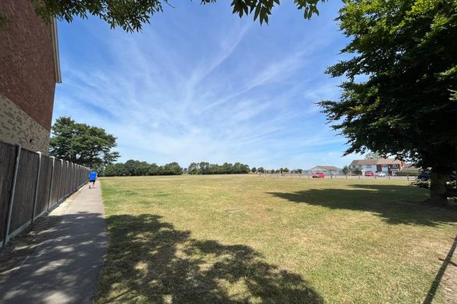 Tithe Farm Road, Houghton Regis, Dunstable LU5, 4 bedroom semi-detached ...