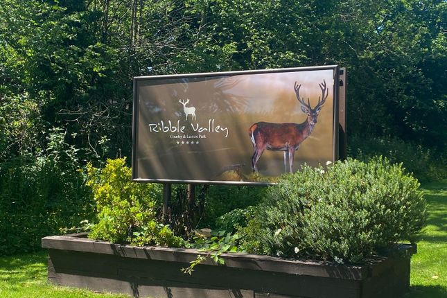 Ribble Valley Country & Leisure Park, Paythorne, Clitheroe BB7, 2 ...