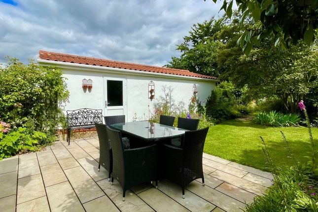 The Green, Finningley, Doncaster DN9, 3 bedroom cottage for sale ...