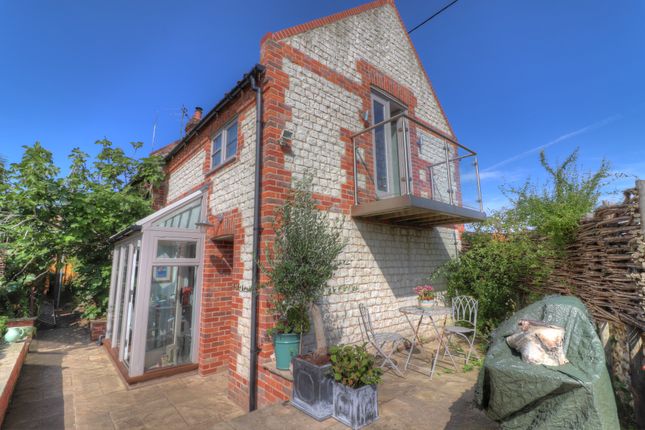 High Street, Thornham, Hunstanton PE36, 3 bedroom cottage for sale ...