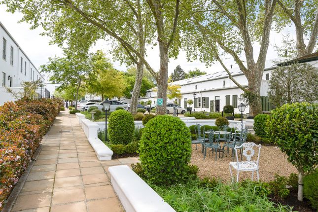 New Court At Alphen, 1 Peter Cloete Avenue, Constantia, Cape Town, 7806 ...