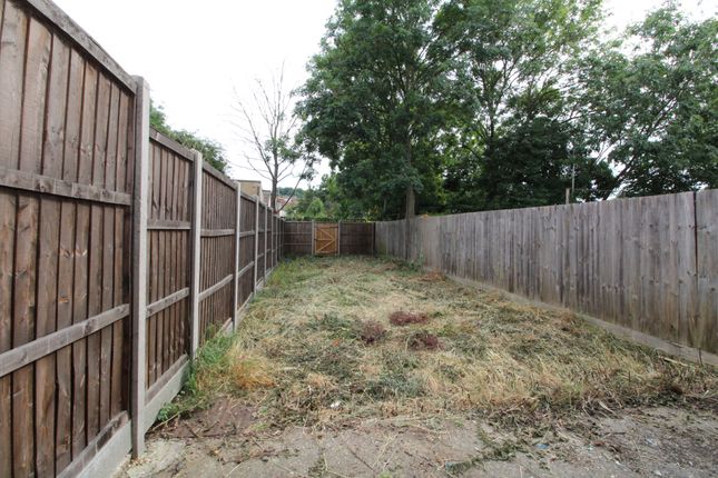 Plumstead Common Road, Plumstead Common SE18, 2 bedroom flat for sale ...
