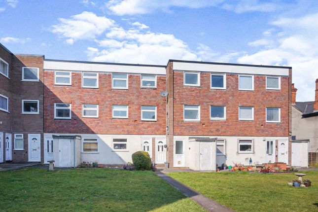 Stratford Court, Maney Hill Road, Sutton Coldfield B72, 2 bedroom ...