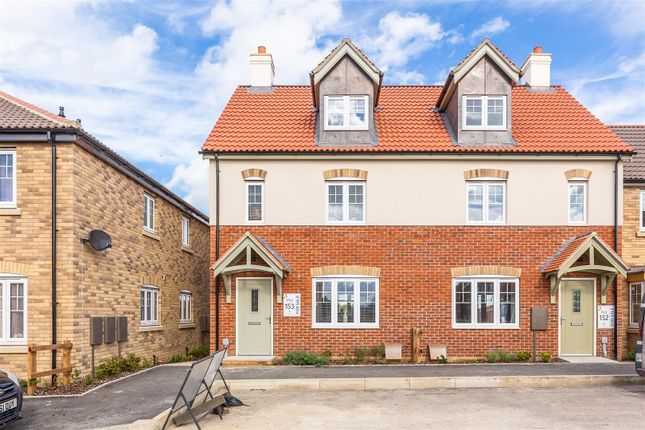 Kings Manor Hoplands Road Coningsby Ln4 3 Bedroom Town House For
