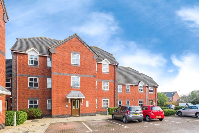 Nightwood Copse, Peatmoor, Swindon SN5, 2 bedroom flat for sale ...