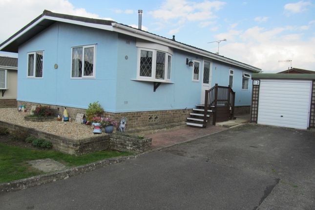 2 bed mobile/park home for sale in Cudworth Park (Ref 6000), Newdigate ...
