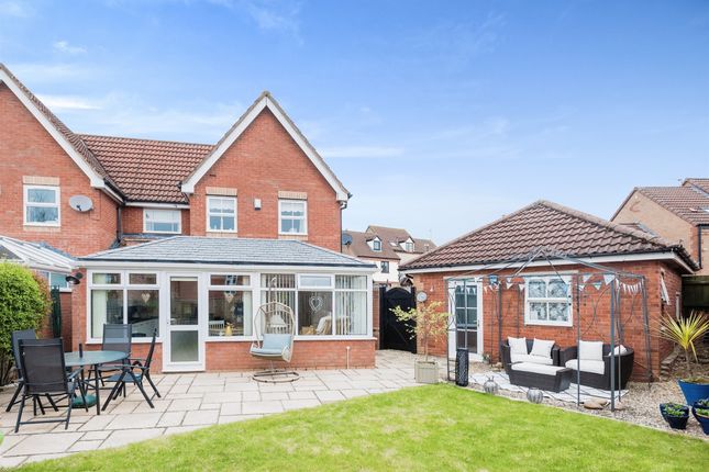Highdown Way Swindon Sn25 3 Bedroom End Terrace House For Sale