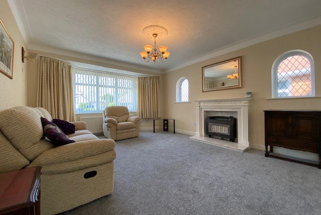 Coudray Road, Southport PR9, 2 bedroom detached bungalow to rent ...