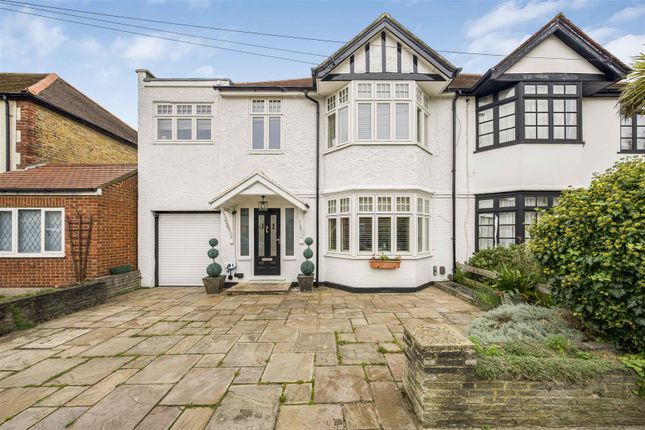 4 Bed Semi Detached House For Sale In Derwent Road Whitton Twickenham