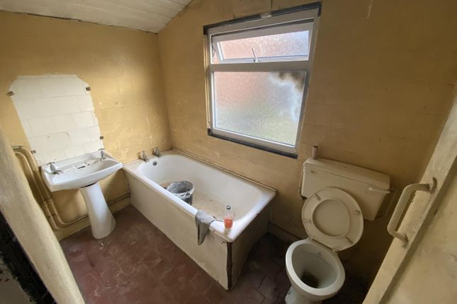 Tividale Road, Tividale, Oldbury B69, commercial property to let ...