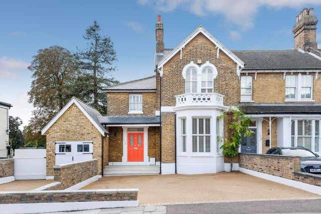 Lion Road Bexleyheath Da6 4 Bedroom Semi Detached House For Sale