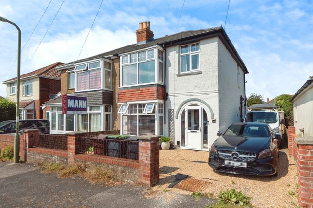 Homes for Sale in Lee-on-the-Solent - Buy Property in Lee-on-the-Solent ...
