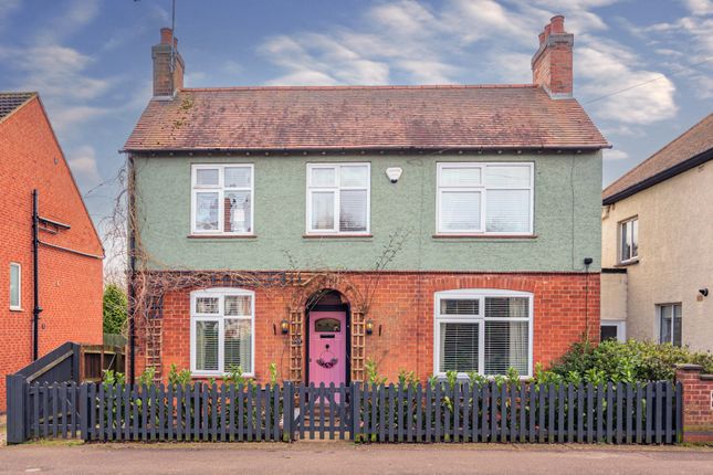 Braybrooke Road Desborough Kettering Nn14 3 Bedroom Link Detached