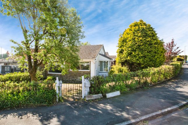 Heathmoor Way, Halifax, West Yorkshire HX2, 2 bedroom bungalow for sale ...