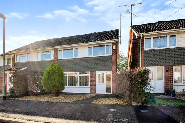 Shepley Drive, Reading, Berkshire RG30, 3 bedroom semi-detached house ...