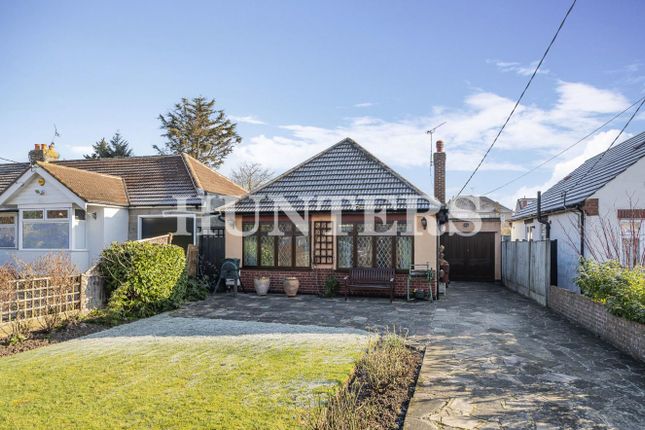 Willow Parade, Front Lane, Cranham, Upminster RM14, 2 bedroom detached ...