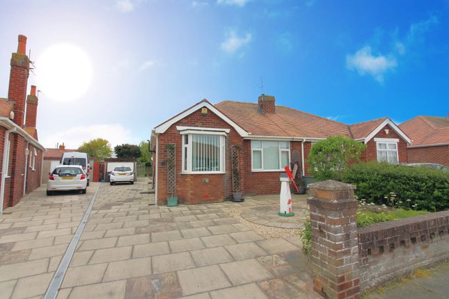 Ringway, Cleveleys FY5, 2 bedroom bungalow for sale - 64802618 ...