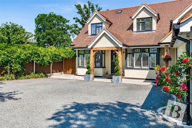 Southbourne Grove, Wickford, Essex SS12, 5 bedroom detached house for ...