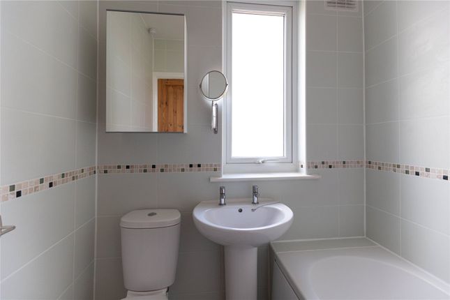 Longmead Avenue Bishopston Bristol Bs7 3 Bedroom Semi Detached House