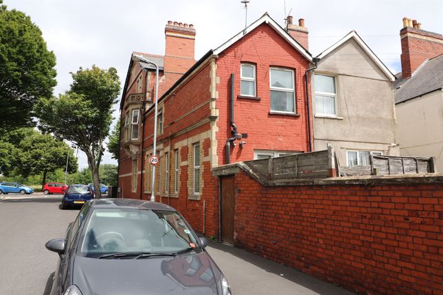 1 bed flat for sale in Taff Embankment, Grangetown, Cardiff CF11 - Zoopla