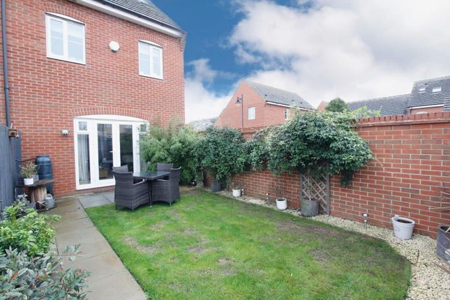 Marigold Avenue, Bourne PE10, 3 bedroom end terrace house for sale ...