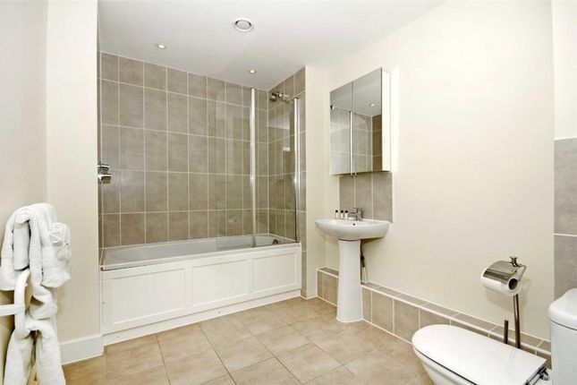 Gooch House, Glenthorne Road, London W6, 1 bedroom flat for sale ...