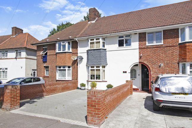 Becontree Avenue Dagenham Rm8 3 Bedroom Terraced House For Sale