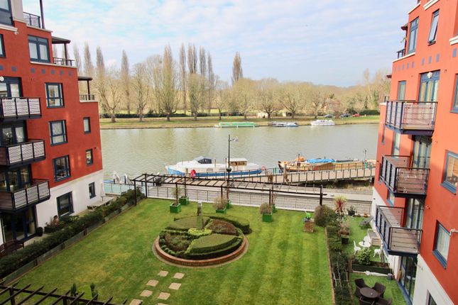 Charter Quay, Kingston Upon Thames KT1, 2 bedroom flat to rent ...