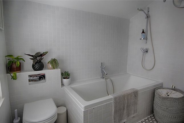 Duke Street, Cheltenham, Gloucestershire GL52, 2 bedroom end terrace ...