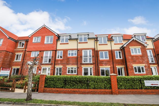 Rothesay Lodge, Stuart Road, Highcliffe, Dorset. BH23, 1 bedroom flat ...