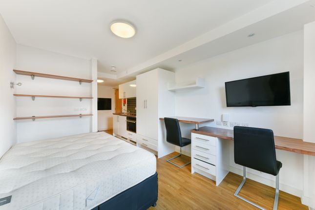 UNCLE Stockwell, Courland Grove, Stockwell SW8, studio to rent ...
