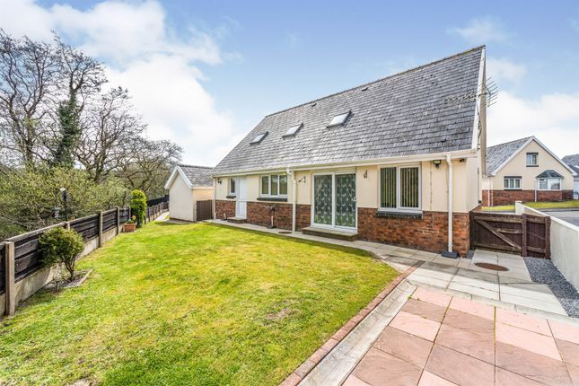Uwchgwendraeth, Drefach, Llanelli SA14, 5 bedroom detached bungalow for ...