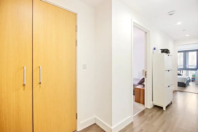 Vermillion Building, 30 Barking Road, London E16, 2 bedroom flat for ...