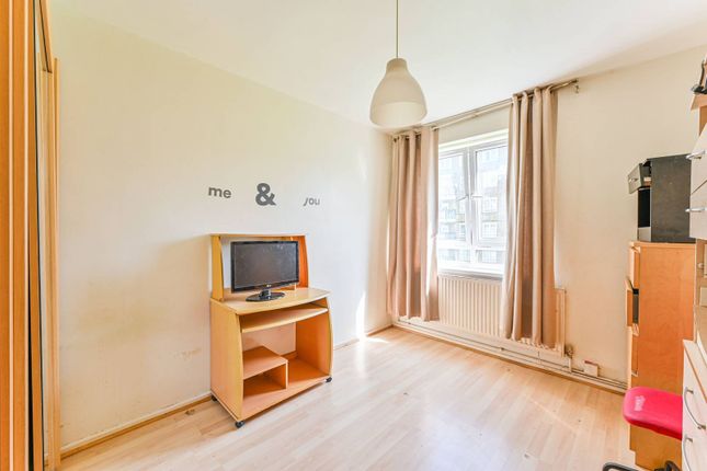 Stockwell Road, Stockwell, London SW9, 2 bedroom flat for sale ...