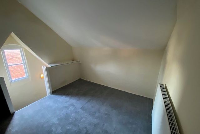 Rockingham Road, Kettering NN16, 3 bedroom maisonette to rent ...