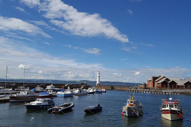 Annfield, Newhaven, Edinburgh EH6, 3 bedroom flat for sale - 51874293 ...