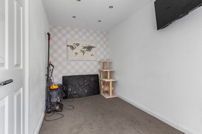 27 Springholm Drive, Airdrie ML6, 1 bedroom flat for sale - 70212585 ...