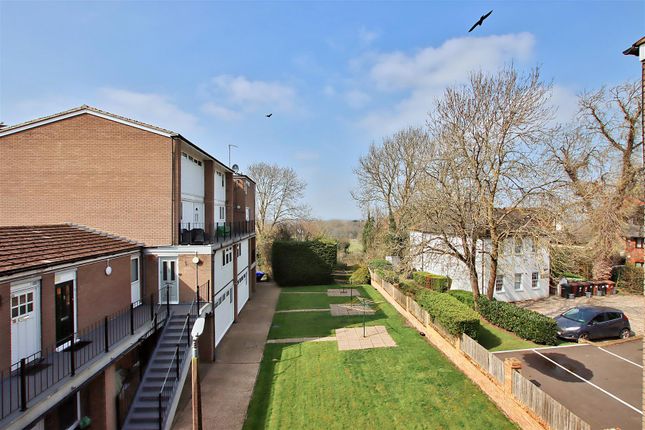 Watling Court, High Street, Elstree WD6, 1 bedroom flat for sale ...