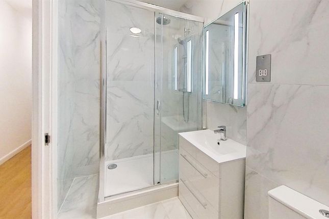 New Compton Street, London WC2H, 2 bedroom flat to rent - 70530913 ...