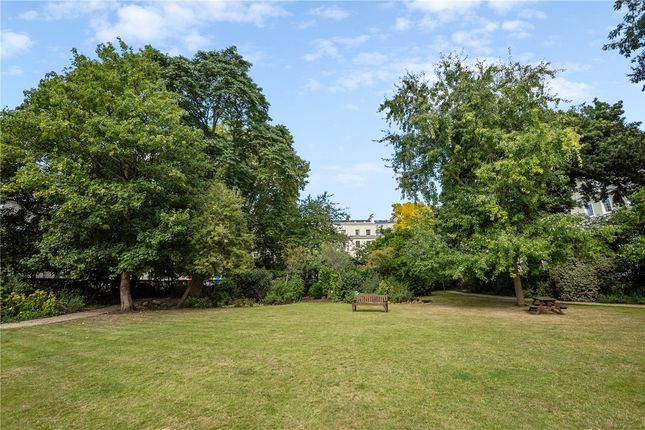 Norland Square Mansions, 53 Norland Square, London W11, 2 bedroom flat ...