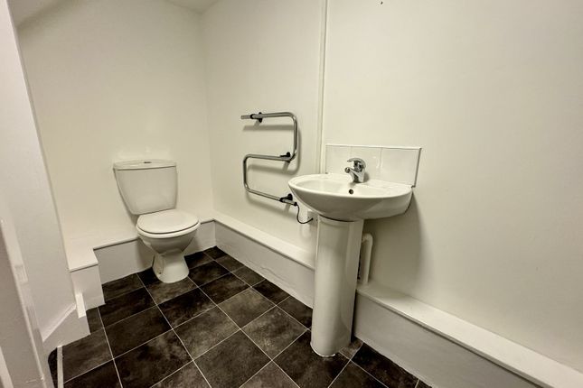 Kilvey Terrace, St. Thomas, Swansea, City And County Of Swansea. SA1, 2 bedroom flat for sale ...