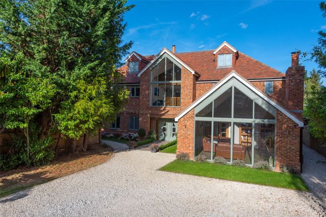 6 Bed Detached House For Sale In Finchampstead Road Finchampstead
