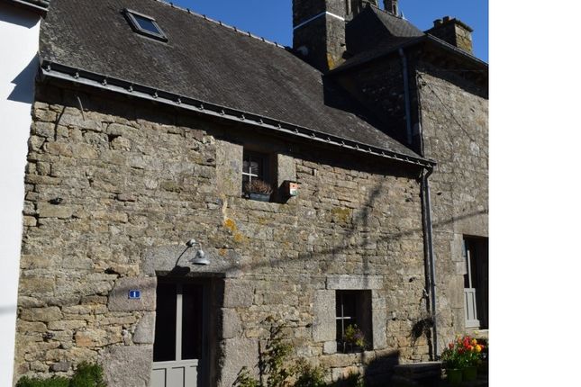 56160 Séglien, Morbihan, Brittany, France, 2 bedroom terraced house for ...