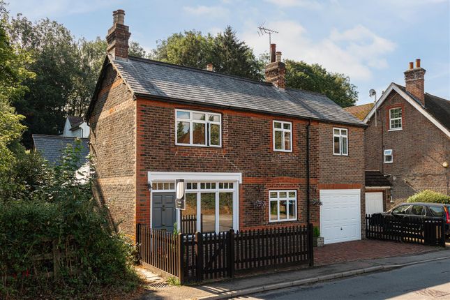 Mid Street, South Nutfield, Redhill RH1, 5 bedroom detached house for ...