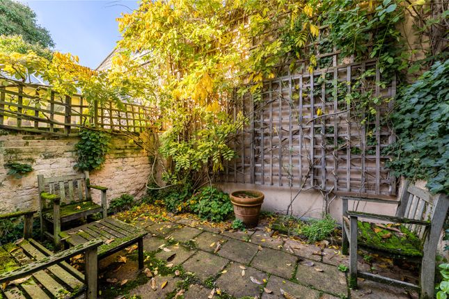 Upper Cheyne Row, Chelsea, London SW3, 4 bedroom terraced house for ...