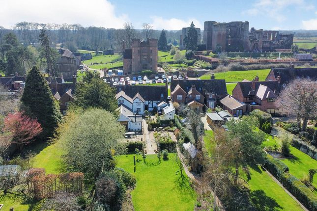 Opposite Castle, 3 Receptions & Breakfast Kitchen, Third Acre Grounds ...