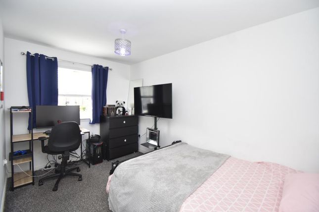 Farm Wynd Woodilee Village Lenzie G66 4 Bedroom Property For Sale